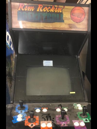 STRATA RIM ROCKIN' BASKETBALL Arcade Game - NBA PLAY EXCITEMENT ...